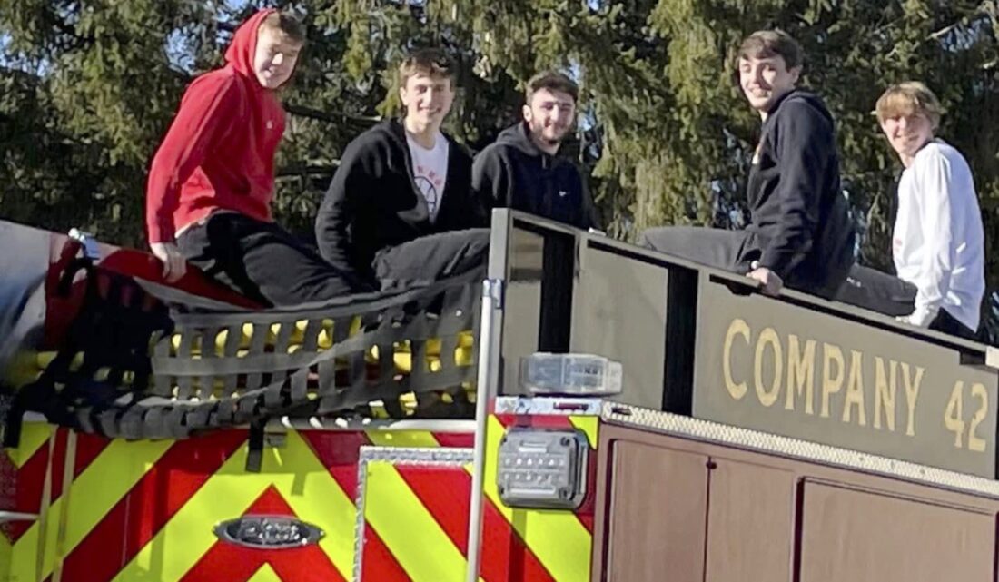 Tigers Receive Send-off Parade | News, Sports, Jobs - The Intermountain